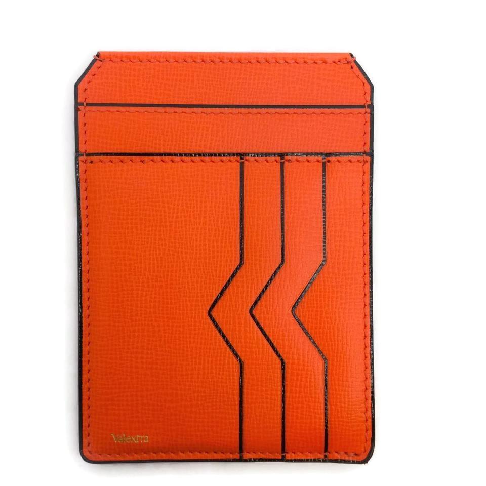 VALEXTRA – Roundabout Resale Couture