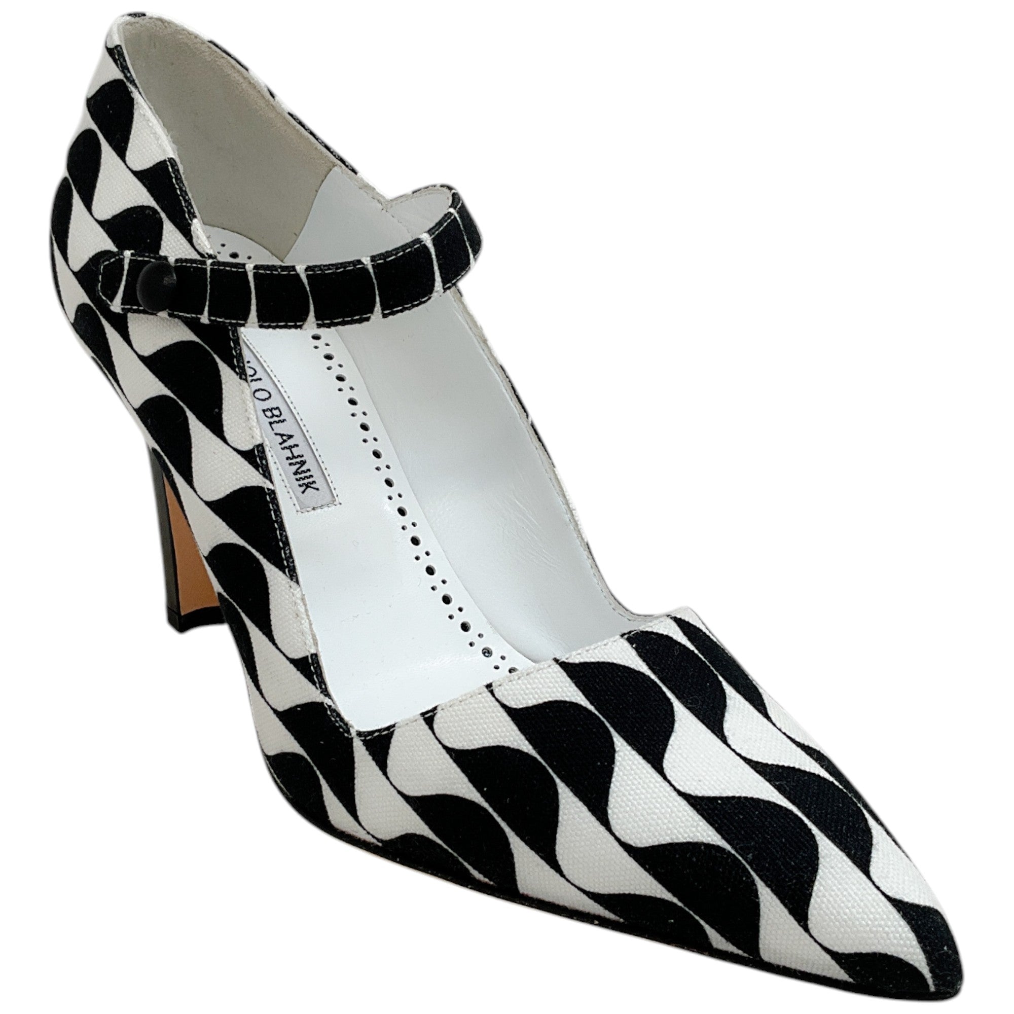 Manolo Blahnik Black / White Canvas Tarazona Pumps – Roundabout Resale ...